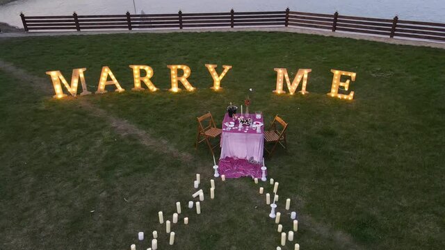 "Marry Me" Images – Parcourir 8,953 le catalogue de photos, vecteurs et ...