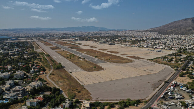 Elliniko Bilder – Durchsuchen 279 Archivfotos, Vektorgrafiken und ...