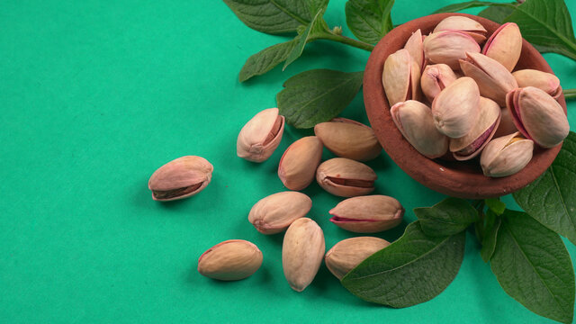 Pista Green Background Images – Browse 1,118 Stock Photos, Vectors, and ...