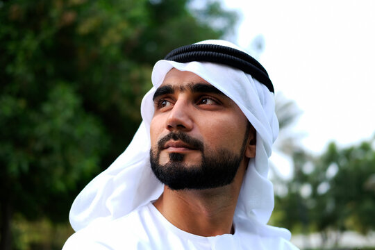 Arabic Man"」の写真素材 | 415件の無料イラスト画像 | Adobe Stock