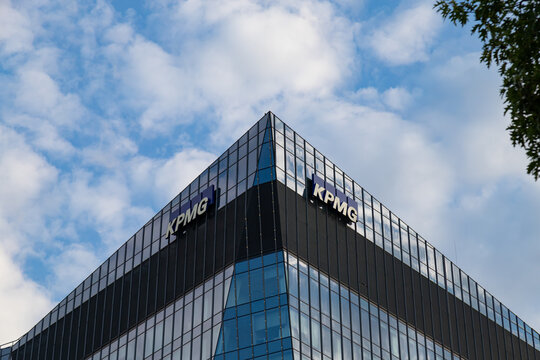 รูปภาพKpmg – เลือกดูภาพถ่ายสต็อก เวกเตอร์ และวิดีโอ219 | Adobe Stock