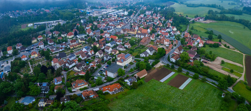 「Schwaig」の写真素材 | 42件の無料イラスト画像 | Adobe Stock
