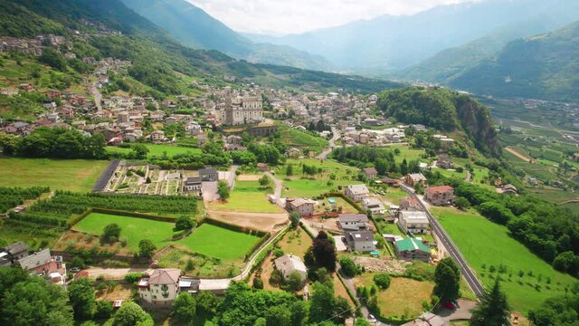 รูปภาพTresivio – เลือกดูภาพถ่ายสต็อก เวกเตอร์ และวิดีโอ124 | Adobe Stock