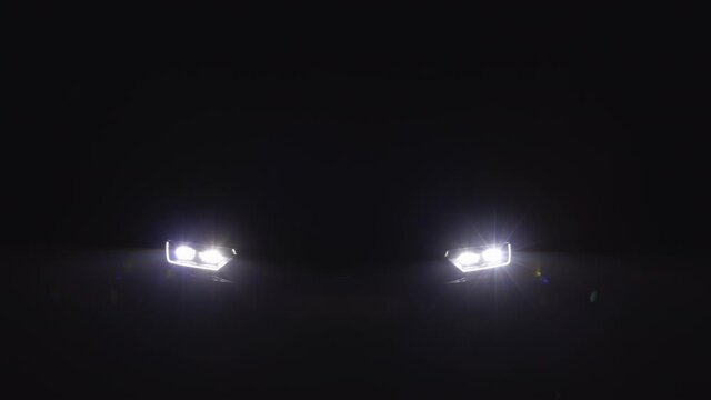 รูปภาพHeadlight – เลือกดูภาพถ่ายสต็อก เวกเตอร์ และวิดีโอ238,323 | Adobe Stock