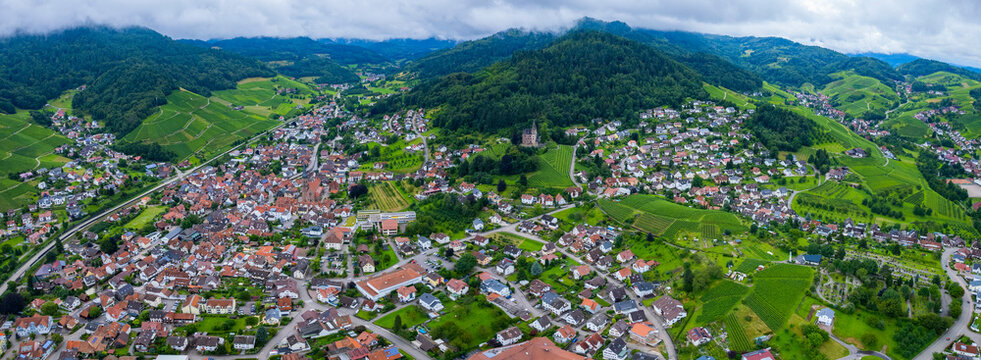 Kappelrodeck Bilder – Durchsuchen 331 Archivfotos, Vektorgrafiken und ...