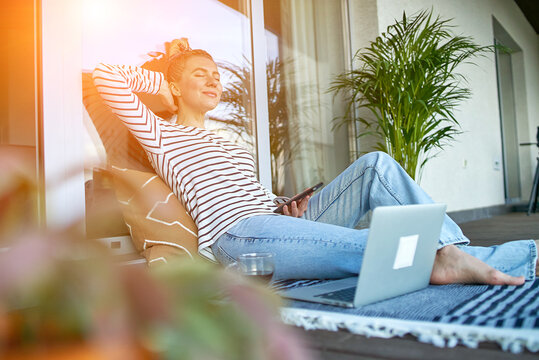 665,865 BEST Free Time IMAGES, STOCK PHOTOS & VECTORS | Adobe Stock