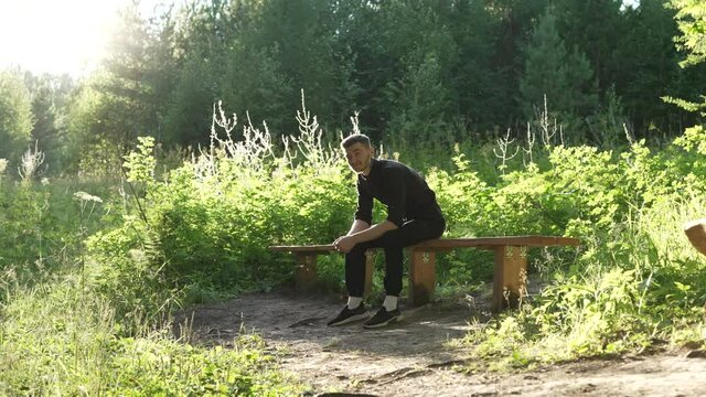 "Travelling Alone"-Bilder: Stock-Fotos & -Videos. | Adobe Stock