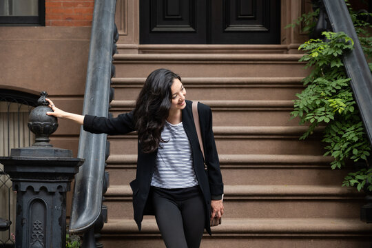 Stooping Images – Browse 92,688 Stock Photos, Vectors, and Video ...