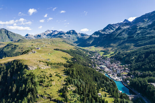 Splügenpass-Bilder: Stock-Fotos & -Videos. | Adobe Stock