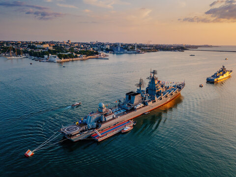 รูปภาพWarships – เลือกดูภาพถ่ายสต็อก เวกเตอร์ และวิดีโอ63,648 | Adobe Stock