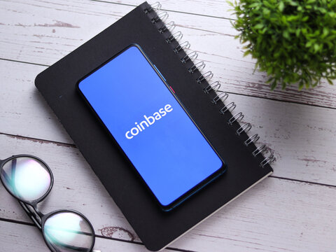 Coinbase Images – Browse 821 Stock Photos, Vectors, and Video | Adobe Stock