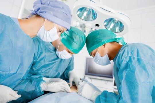 "Medical Procedure" Billeder – Gennemse 21,389 stockfotos, vektorer og ...