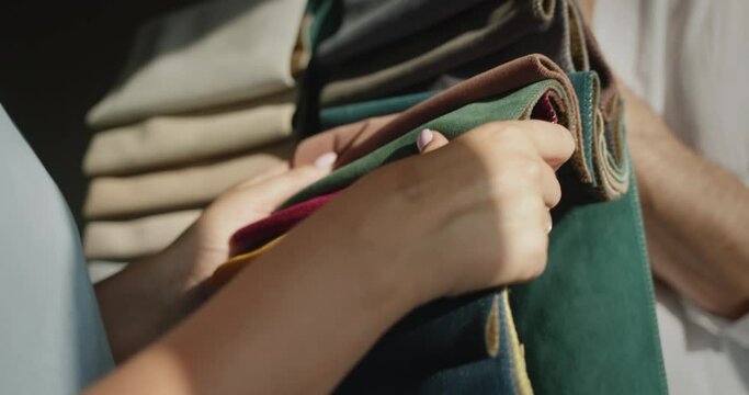 Imagens de Fabrics – Explore Fotografias do Stock, Vetores e Vídeos de ...