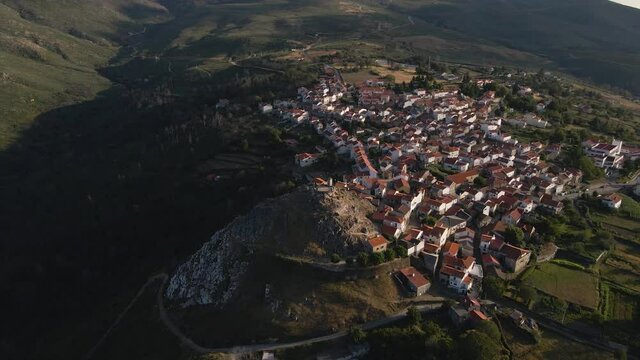 Folgosinho Bilder – Durchsuchen 82 Archivfotos, Vektorgrafiken und ...