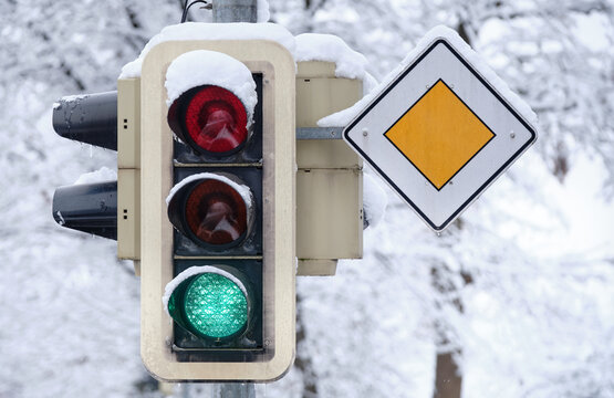 Ampelsystem Bilder – Durchsuchen 2,731 Archivfotos, Vektorgrafiken und ...