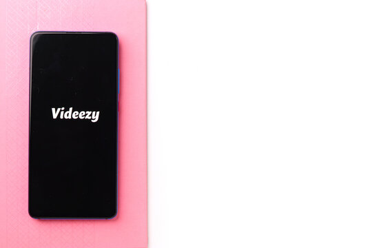 「Videezy」の写真素材 | 10件の無料イラスト画像 | Adobe Stock