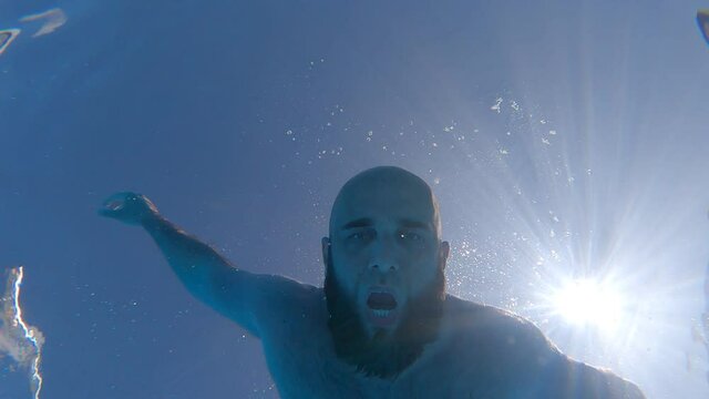 "Drowning Person" Immagini - Sfoglia 133 foto, vettoriali e video Stock | Adobe Stock