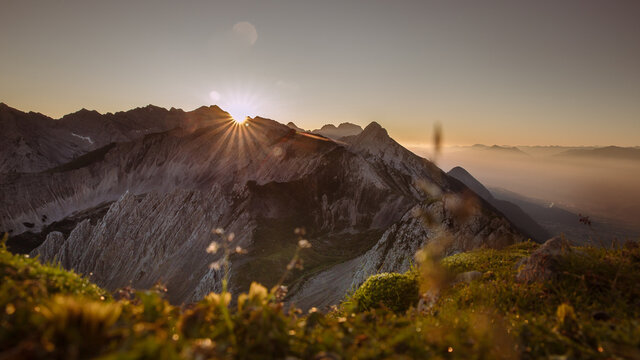 Hafelekar bilder – Bläddra bland 487 stockfoton, vektorer och videor ...