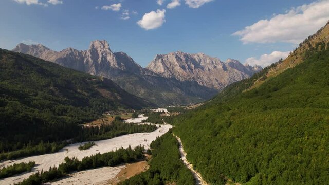 รูปภาพValbone – เลือกดูภาพถ่ายสต็อก เวกเตอร์ และวิดีโอ1,131 | Adobe Stock
