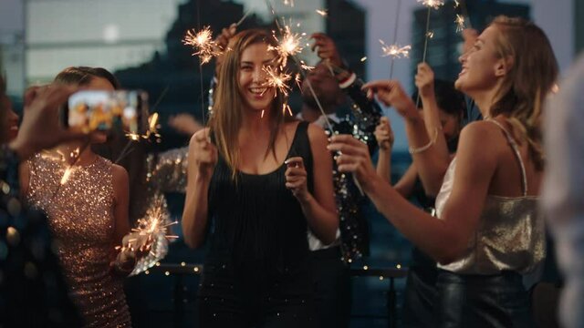 Sparklers Party Images – Browse 157,559 Stock Photos, Vectors, and ...