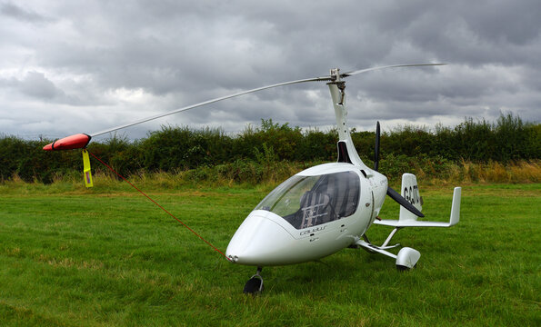 รูปภาพGyroplane – เลือกดูภาพถ่ายสต็อก เวกเตอร์ และวิดีโอ1,970 | Adobe Stock