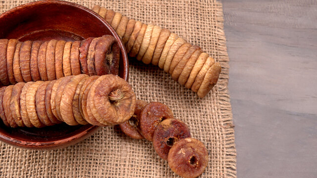 「Anjir」の画像 - 193 件の Stock 写真、ベクターおよびビデオ | Adobe Stock