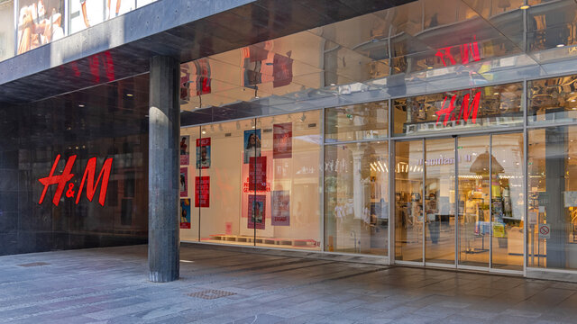 Hm Bilder – Durchsuchen 21,315 Archivfotos, Vektorgrafiken und Videos ...