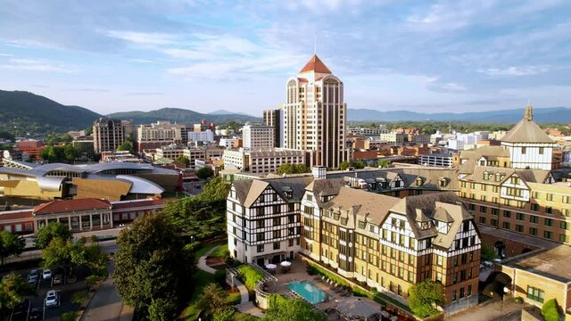รูปภาพRoanoke – เลือกดูภาพถ่ายสต็อก เวกเตอร์ และวิดีโอ1,055 | Adobe Stock