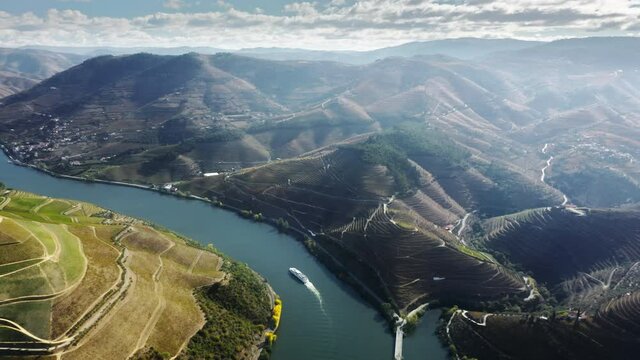 Vallay Bilder – Durchsuchen 272 Archivfotos, Vektorgrafiken und Videos ...