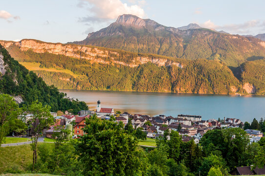Seelisberg Bilder – Durchsuchen 780 Archivfotos, Vektorgrafiken und ...