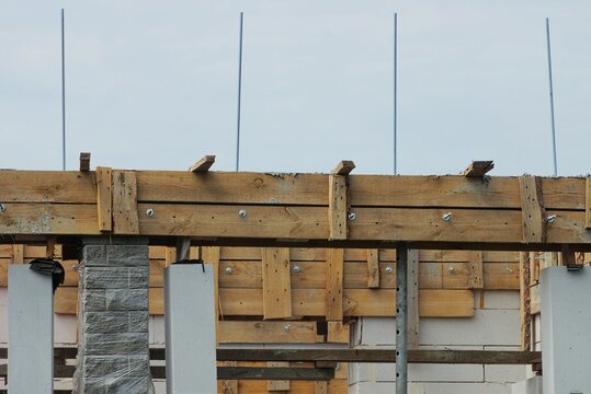 Bretterschalung Bilder – Durchsuchen 2,680 Archivfotos, Vektorgrafiken ...