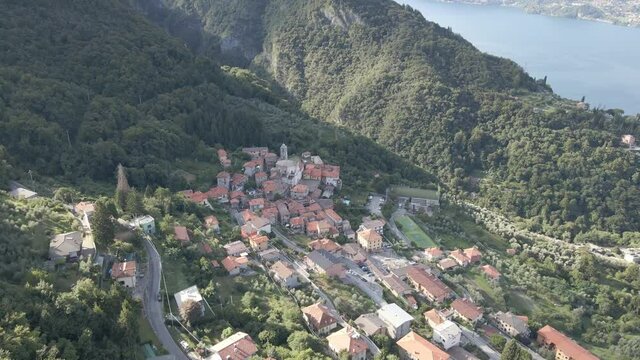 Perledo Immagini - Sfoglia 325 foto, vettoriali e video Stock | Adobe Stock