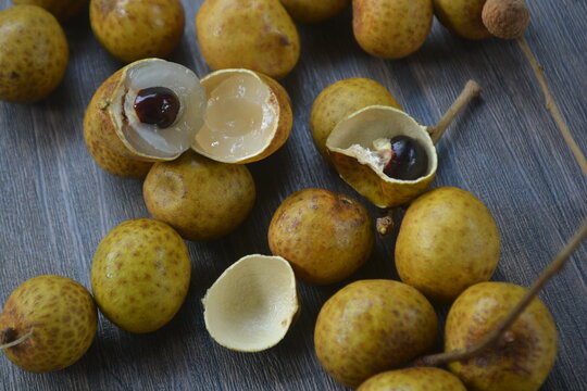 Longan 이미지 – 찾아보기 16,448 스톡 사진, 벡터 및 비디오 | Adobe Stock