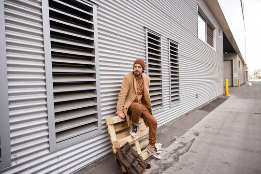 Alleyway Images – Browse 610,400 Stock Photos, Vectors, and Video ...