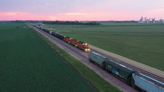 "Freight Train"-Bilder: Stock-Fotos & -Videos. | Adobe Stock