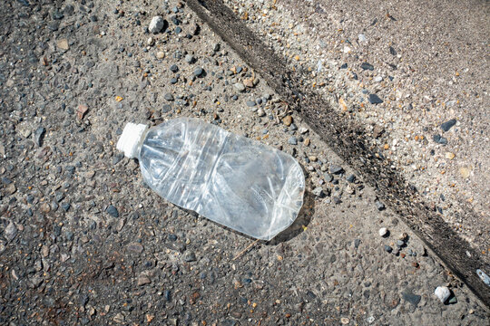 13,915 件の最適な ポイ捨て 画像、ストック写真、ベクター | Adobe Stock