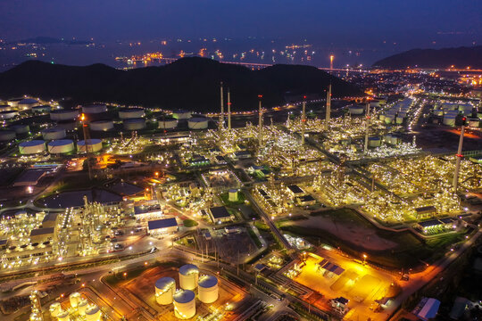 รูปภาพRefinery-Pipelines – เลือกดูภาพถ่ายสต็อก เวกเตอร์ และวิดีโอ263 ...