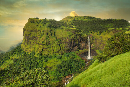 "Western Ghats" Bilder – Durchsuchen 5,376 Archivfotos, Vektorgrafiken ...