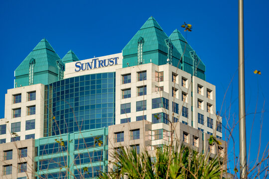 Suntrust Bilder – Durchsuchen 261 Archivfotos, Vektorgrafiken und ...