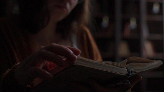 "Flipping Page" Images – Browse 220 Stock Photos, Vectors, and Video ...