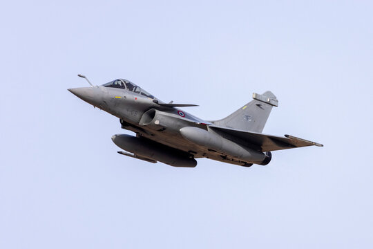 รูปภาพRafale – เลือกดูภาพถ่ายสต็อก เวกเตอร์ และวิดีโอ1,365 | Adobe Stock