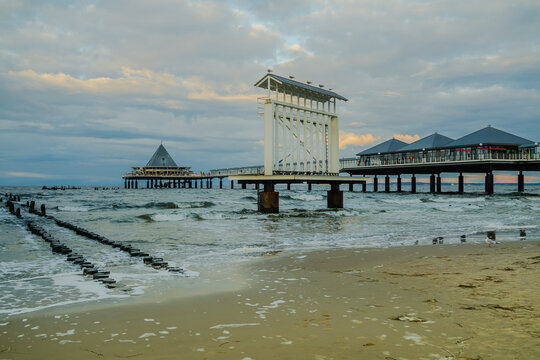 Emil Lazar photos, images, assets | Adobe Stock