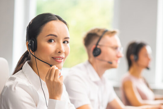 Operator Call-Center Images – Browse 8,236 Stock Photos, Vectors, and ...