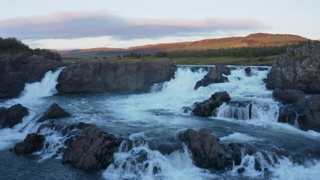 รูปภาพBifrost – เลือกดูภาพถ่ายสต็อก เวกเตอร์ และวิดีโอ196 | Adobe Stock
