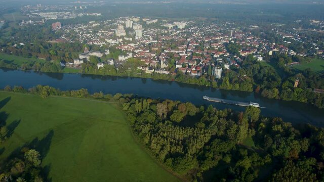 Hanau Video-Footage – Durchsuchen 69 HD-Archivvideos und Footage ...
