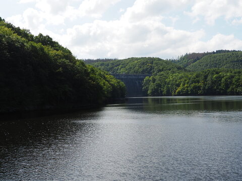 Rurtalsperre Bilder – Durchsuchen 713 Archivfotos, Vektorgrafiken und ...