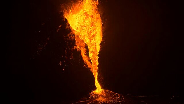 「Lavafall」の画像 - 15 件の Stock 写真、ベクターおよびビデオ | Adobe Stock