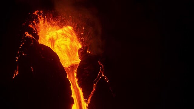 「Lavafall」の画像 - 15 件の Stock 写真、ベクターおよびビデオ | Adobe Stock