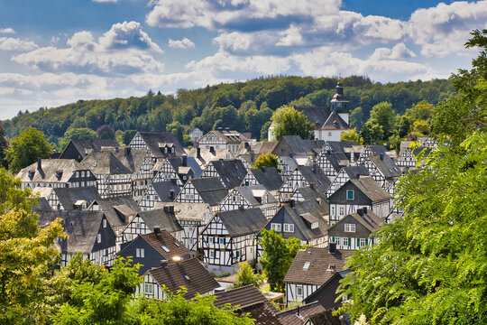 รูปภาพFreudenberg – เลือกดูภาพถ่ายสต็อก เวกเตอร์ และวิดีโอ940 | Adobe Stock