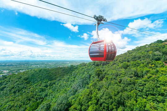 รูปภาพCable-Way – เลือกดูภาพถ่ายสต็อก เวกเตอร์ และวิดีโอ1,342 | Adobe Stock